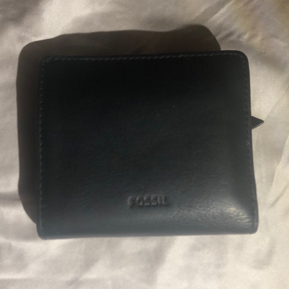 Fossil | Bags | Black Fossil Rfid Genuine Leather Bifold Wallet | Poshmark
